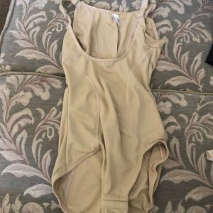 Maidenform | Intimates & Sleepwear | Maidenform Full Body Shapewear ...